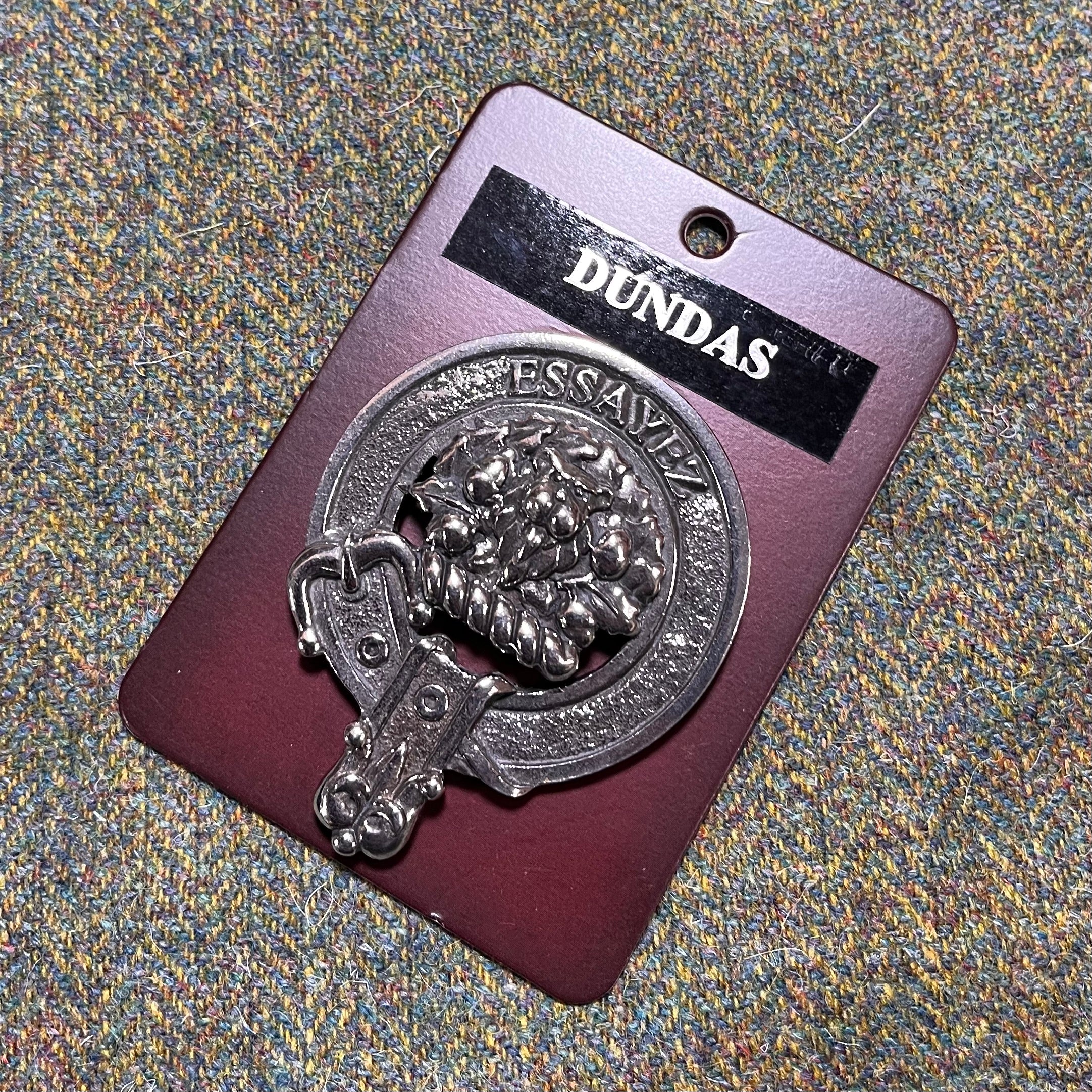Dundas Clan Crest Badge in Pewter